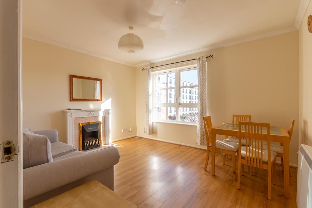 0543L – Elbe Street, Edinburgh, EH6 7HL 2 bed flat - £1,250 pcm (£288 pw)