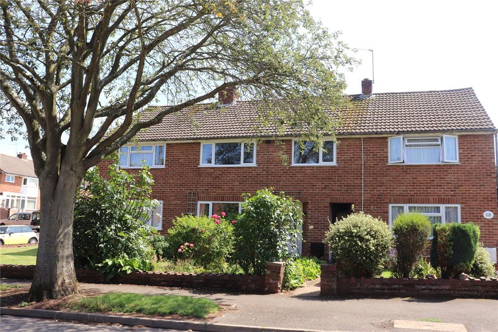 Harport Road, Redditch... 3 bed terraced house - £1,050 pcm (£242 pw)