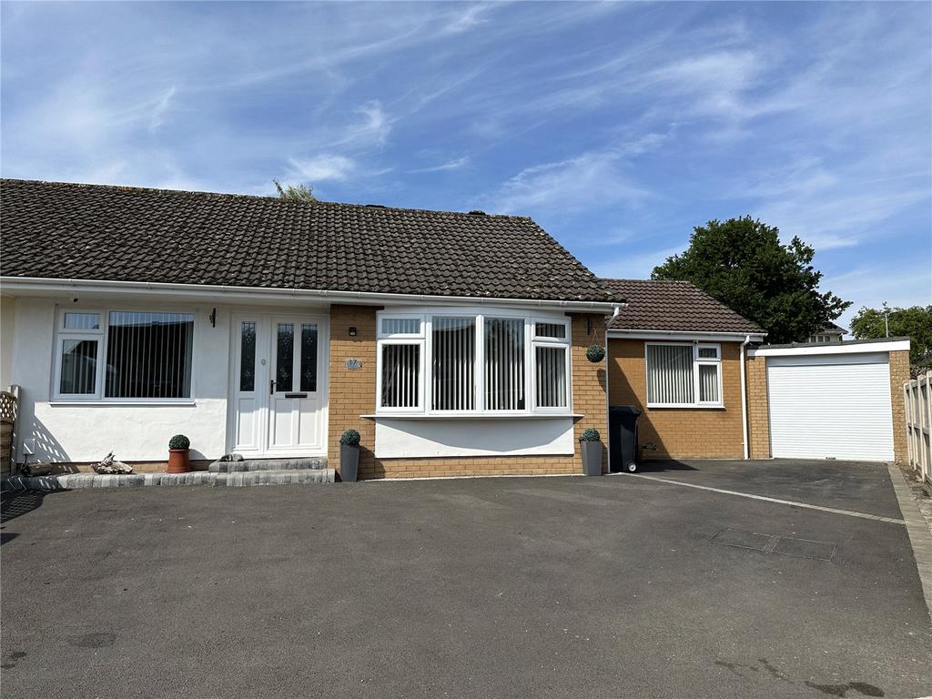 Brunstock Close, Carlisle, Cumbria, CA3 3 bed bungalow - £305,000