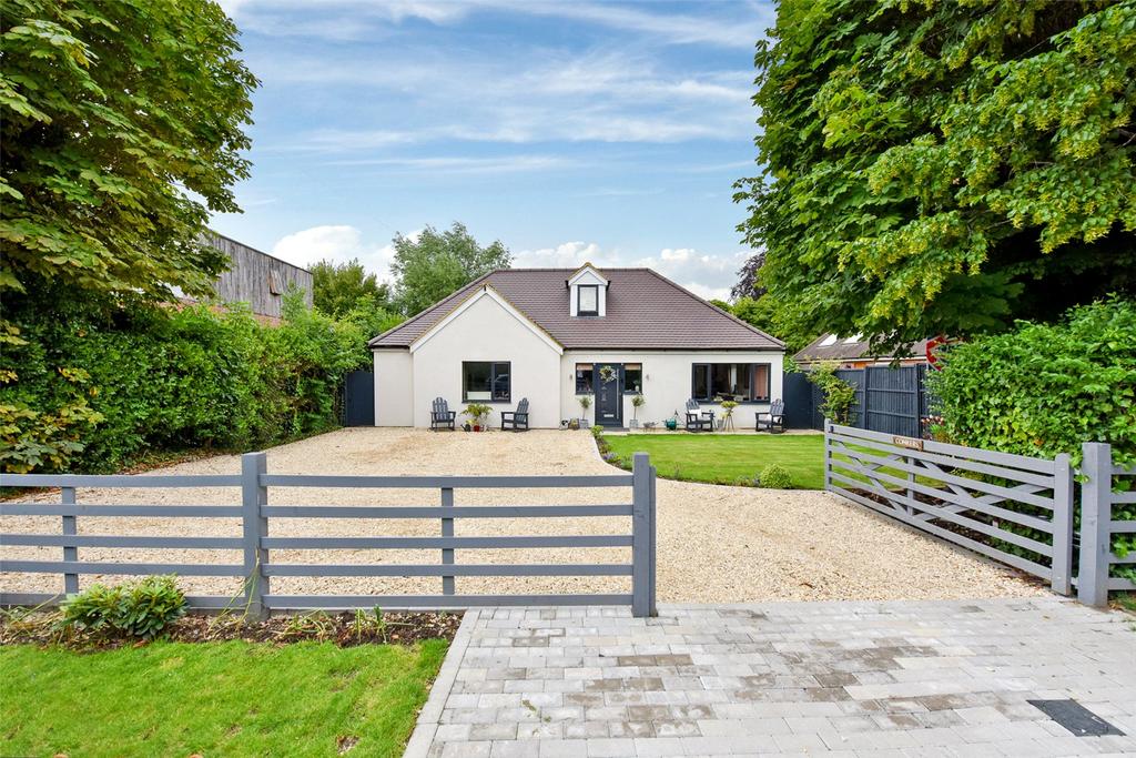 Lockbridge Road Bourne End Buckinghamshire Sl8 4 Bed Detached House