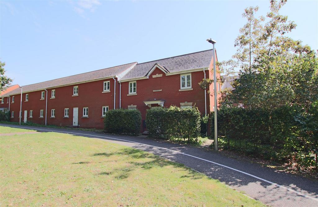 Plantagenet Walk, Exeter 3 bed end of terrace house - £325,000