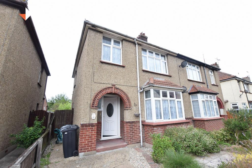 Clacton-on-Sea 3 bed semi-detached house - £1,200 pcm (£277 pw)