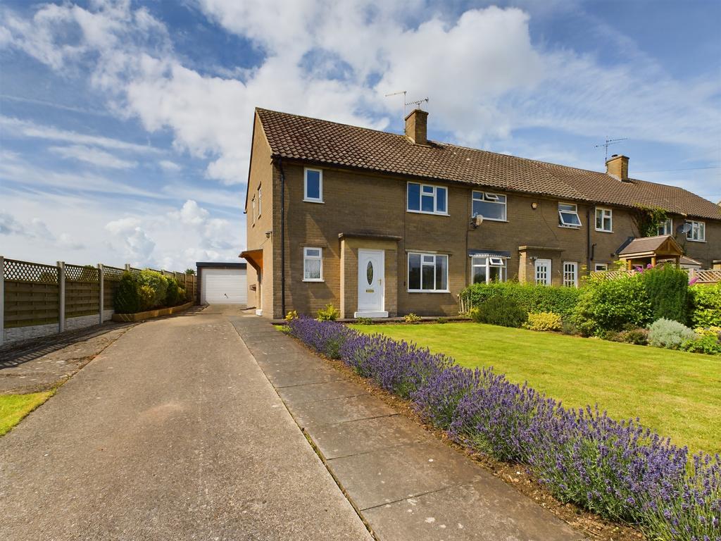 Longlands Lane, Sicklinghall, LS22 3 bed end of terrace house - £995 ...