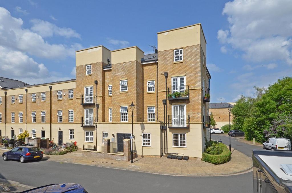 Bishopfields Drive, York, North... 1 bed flat - £875 pcm (£202 pw)
