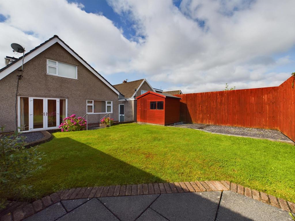 Linden Close, Bryncoch, Neath, SA10 3 bed detached house - £1,295 pcm ...