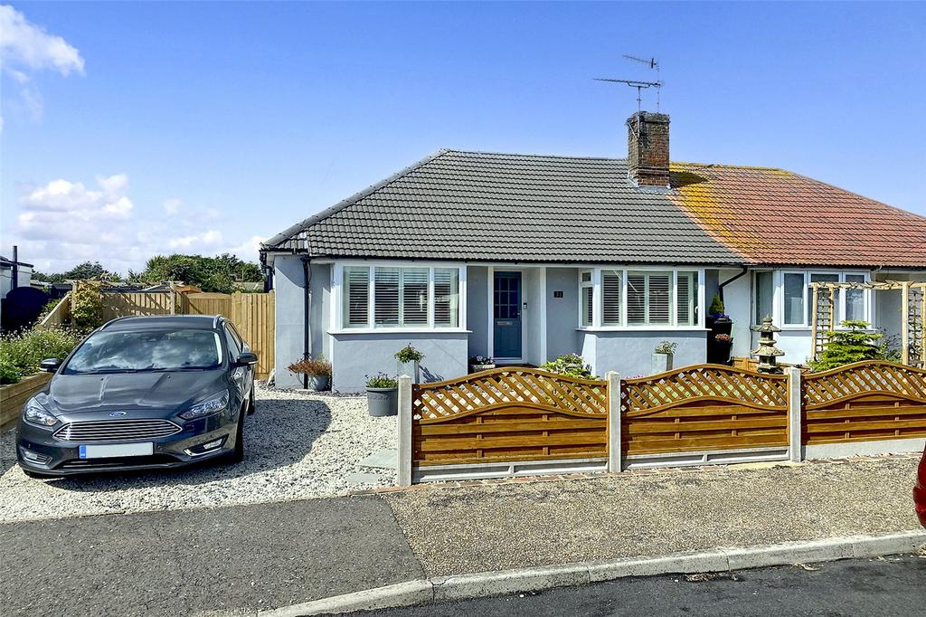 Warren Crescent, East Preston, West... 2 bed bungalow - £410,000