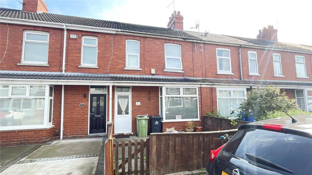 Morton Road, Grimsby, Lincolnshire, DN34 3 bed terraced house - £80,000
