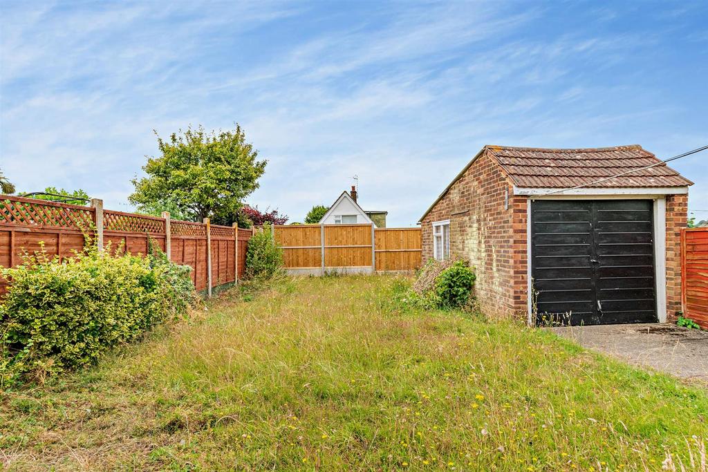 Bramley Crescent Bearsted Maidstone 3 Bed Semi Detached House For