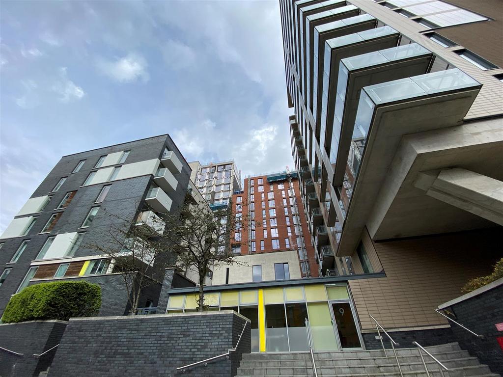 Spectrum, Block 12, Blackfriars Road Studio - £825 pcm (£190 pw)