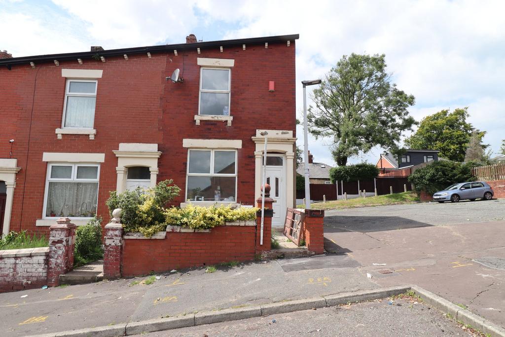 Carlton Road, Blackburn, BB1 2 bed end of terrace house - £650 pcm (£ ...