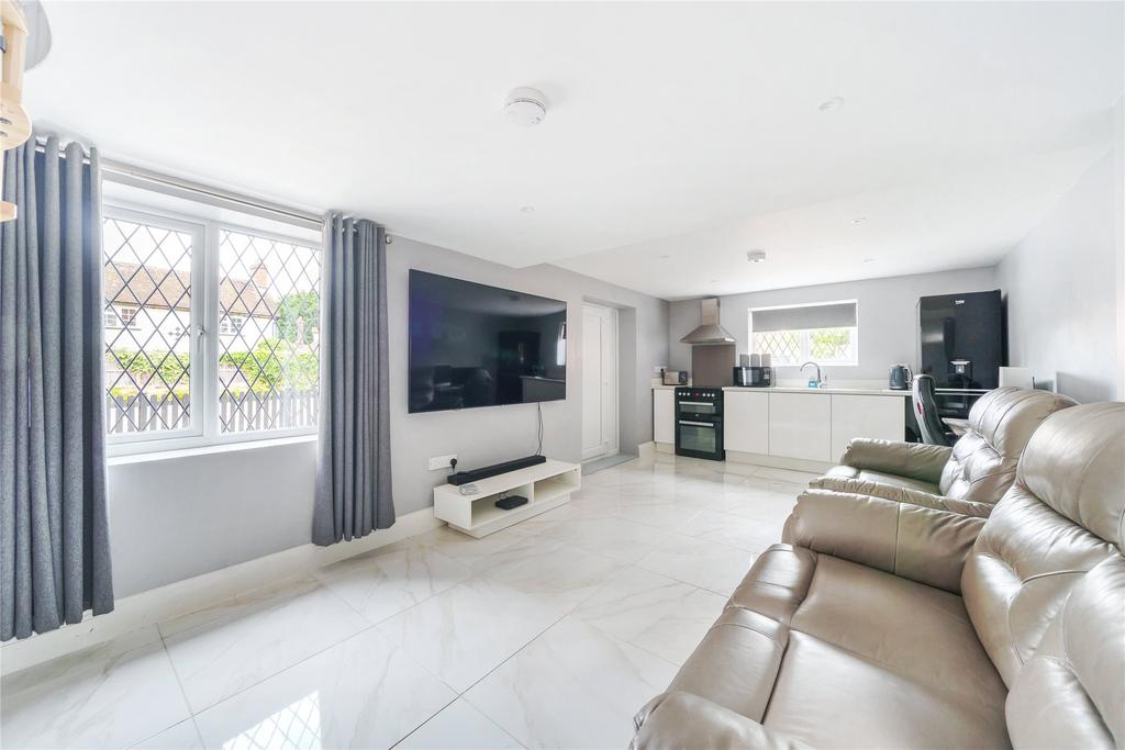 Lower Shelton Road, Marston... 3 bed detached house - £550,000