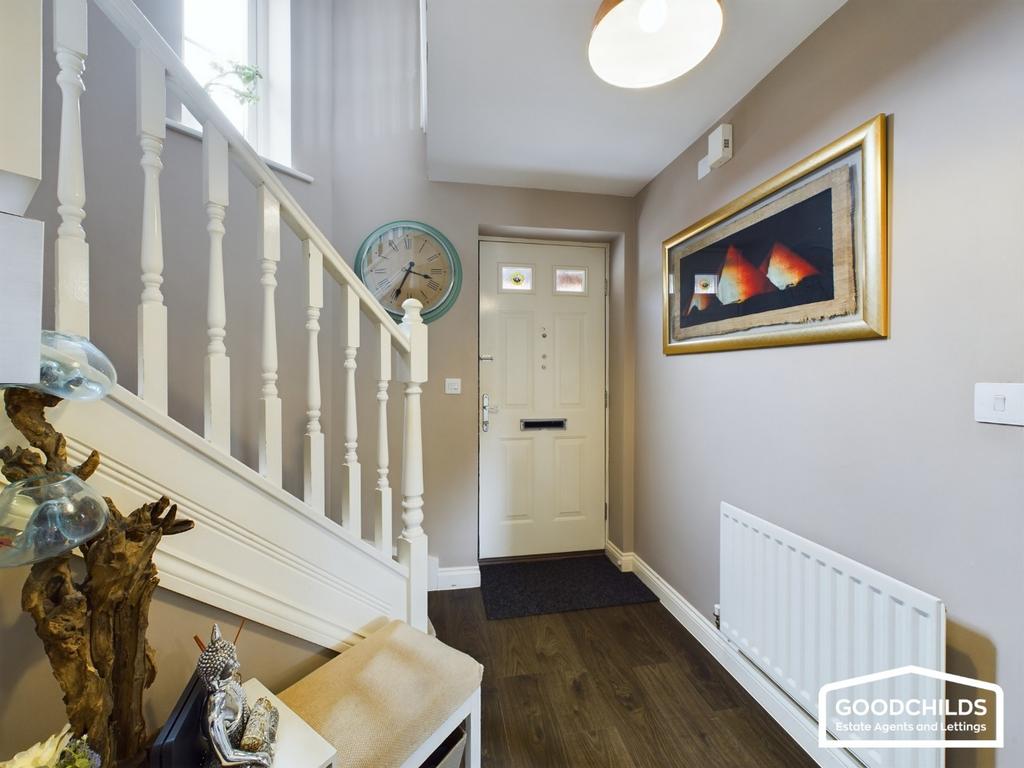 Water Reed Grove, Walsall, WS2 3 bed semi-detached house - £240,000