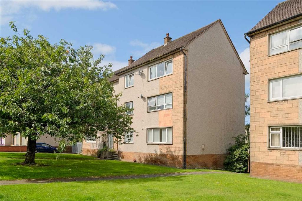 Portland Place, Hamilton 2 bed apartment - £69,995
