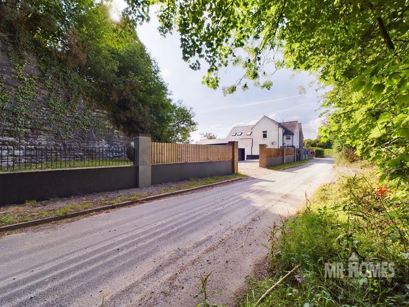 St. Y Nyll Cottages St. Y Nyll Lane... 4 bed semi-detached house - £550,000