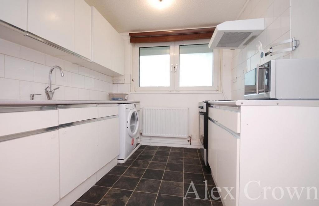 Hadstock House, Ossulston Street, Euston 5 bed flat - £4,100 pcm (£946 pw)