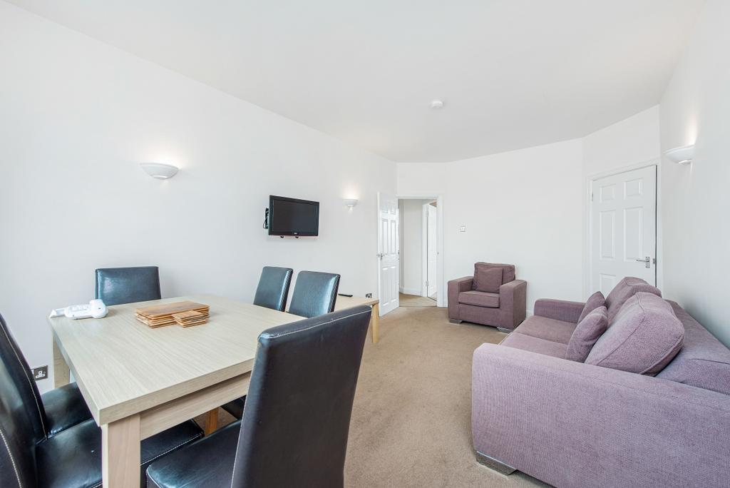 Upper Woburn Place London WC1H 2 bed flat - £2,750 pcm (£635 pw)
