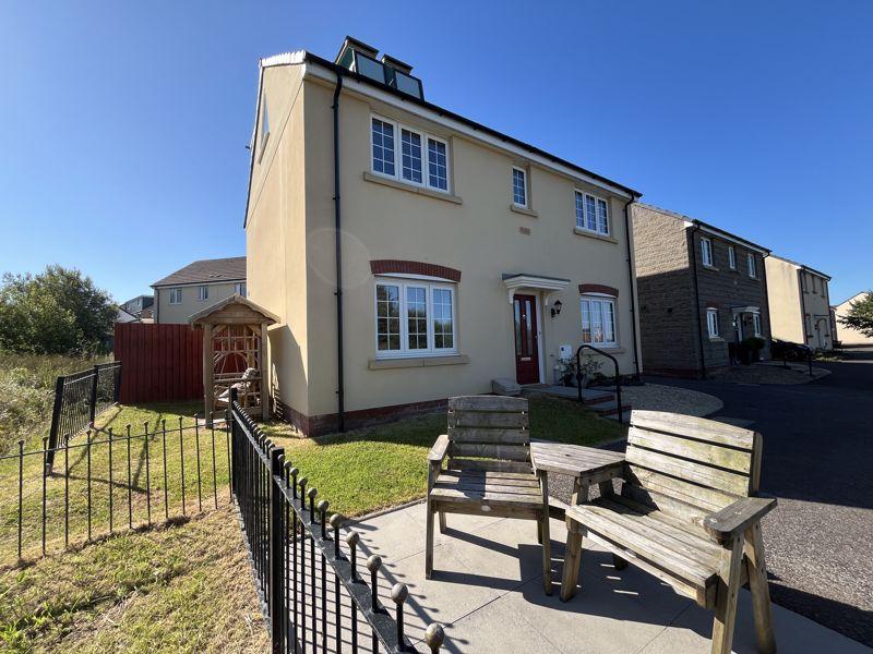 1 Lantern Close, Pontyclun CF72 9ZB 6 bed detached house for sale - £ ...