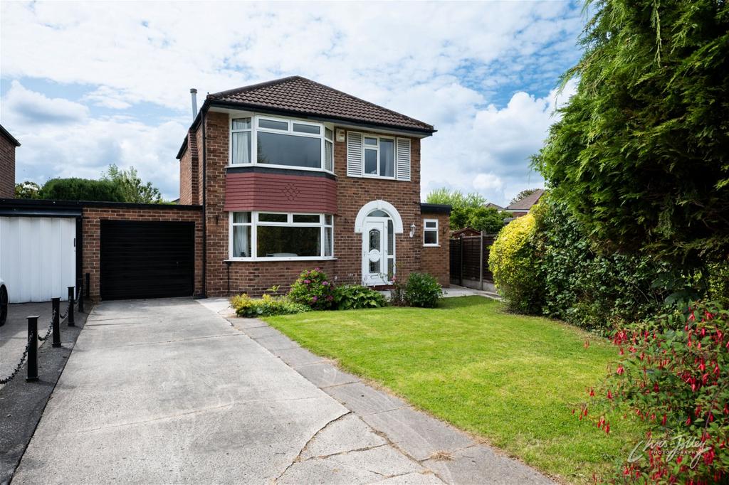 Ripley Close, Hazel Grove, Stockport... 3 bed detached house - £395,000