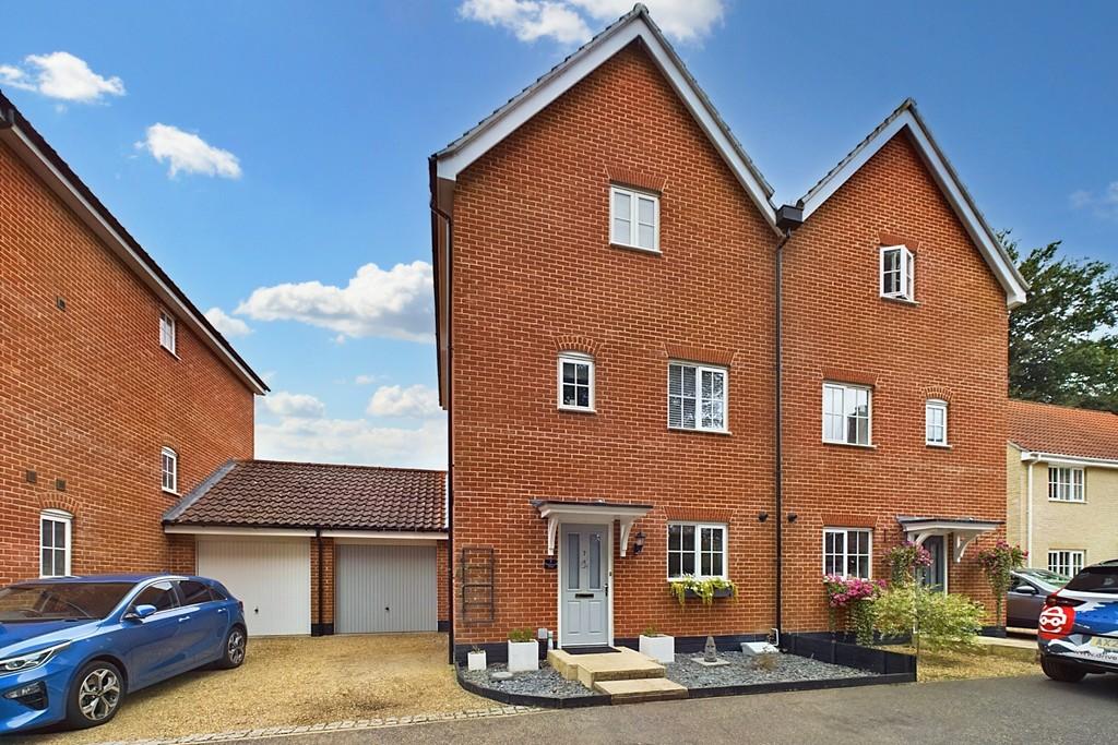 Waterloo Close, Thetford 4 bed semi-detached house - £300,000