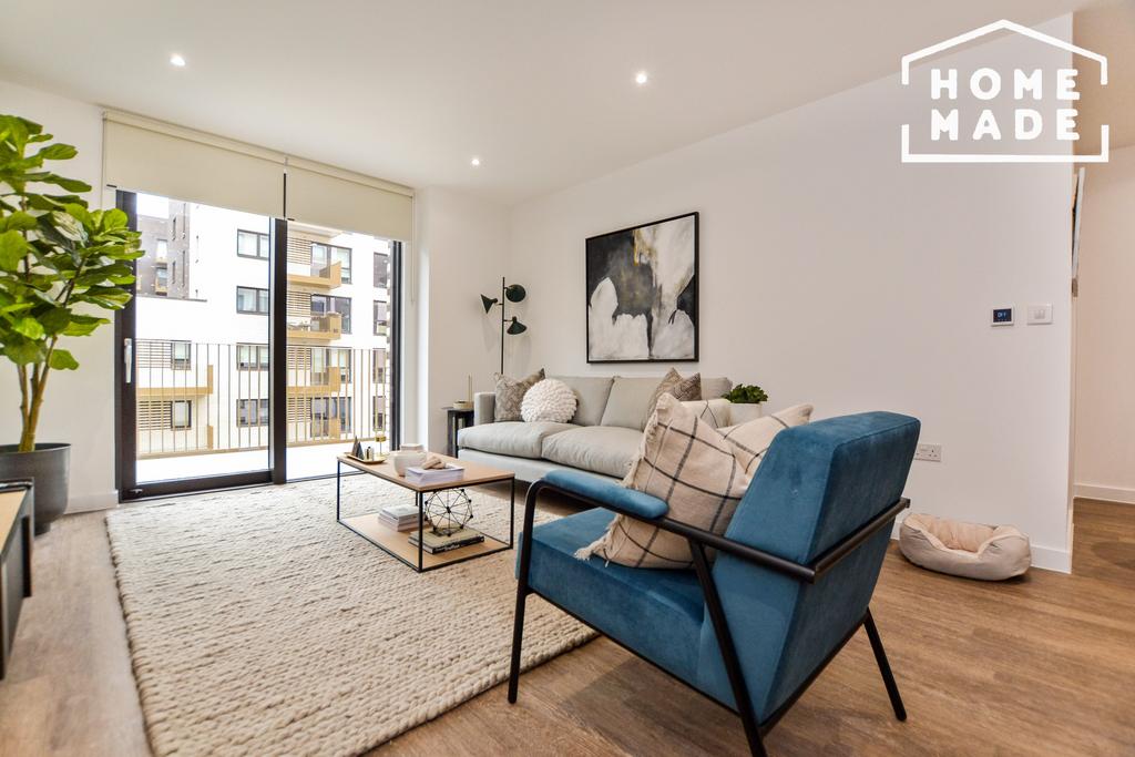 Equipment Works, Walthamstow, E17 3 bed flat - £3,285 pcm (£758 pw)