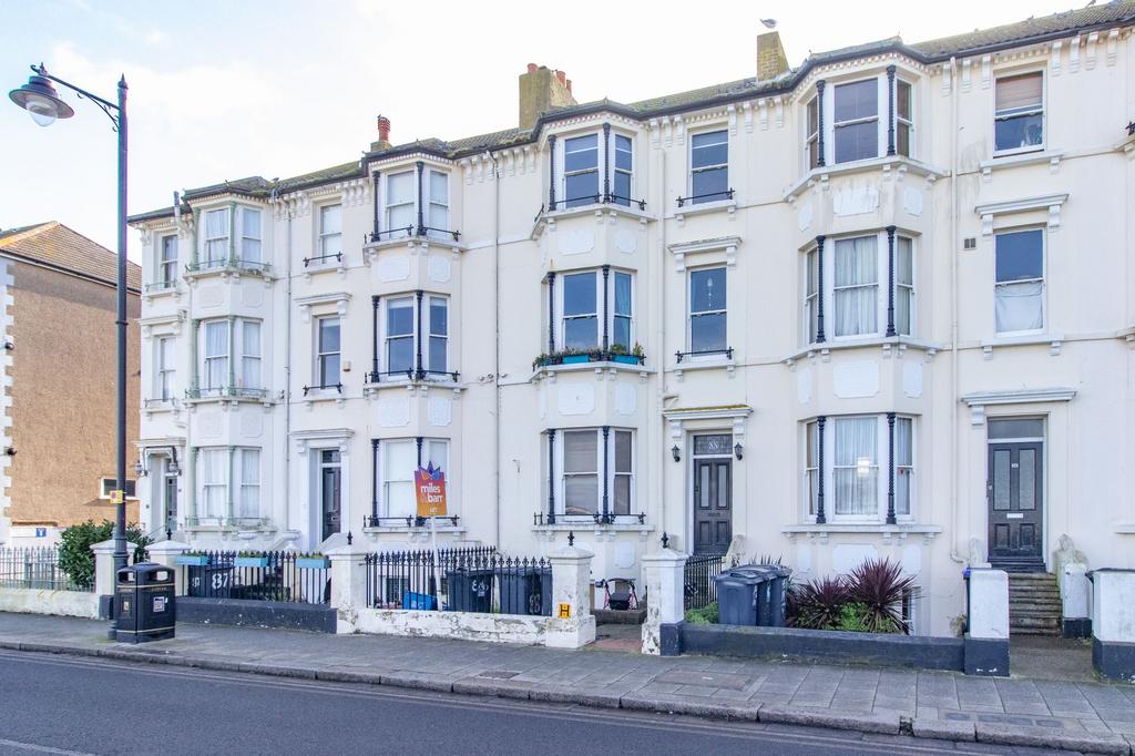 Central Parade Herne Bay CT6 Terraced House 525 000 Central Parade Herne Bay CT6 Terraced House 525 000