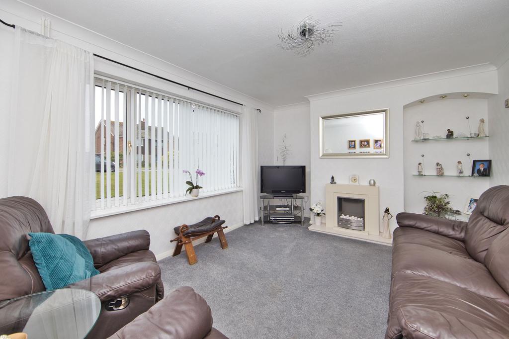 Charles Road, Deal, CT14 3 bed semi-detached house - £315,000
