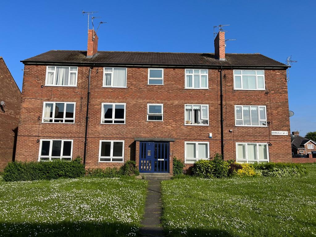 Bamburgh Walk, Newcastle upon Tyne, NE3 2 bed flat - £64,000