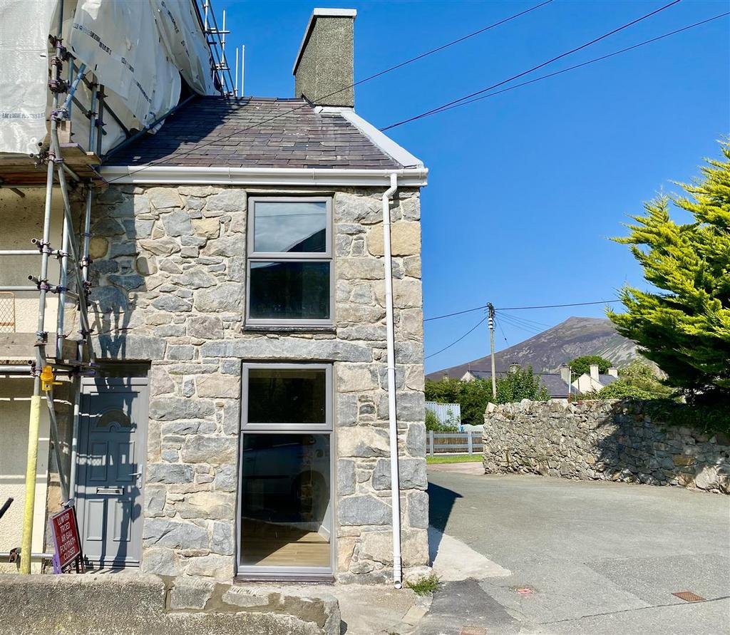 Eifl Road, Trefor 2 bed end of terrace house for sale - £139,000