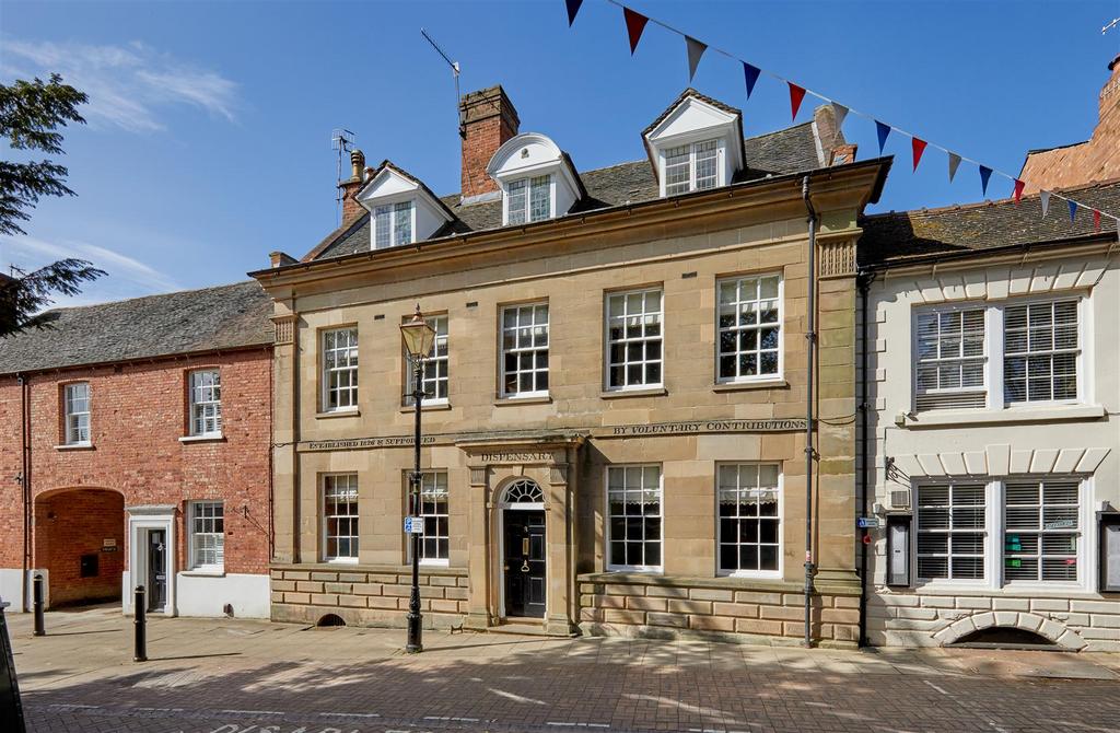 8 Castle Street, Warwick 4 bed house - £1,500,000