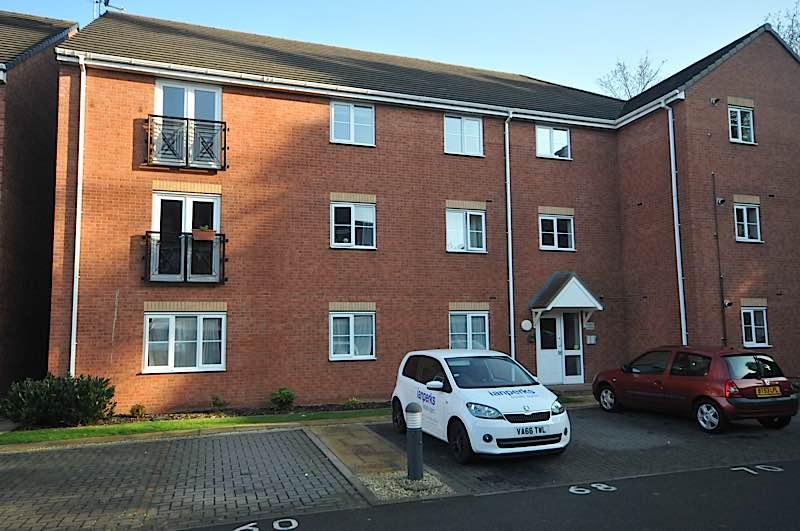 HALESOWEN - Century Way 2 bed ground floor flat for sale - £139,950