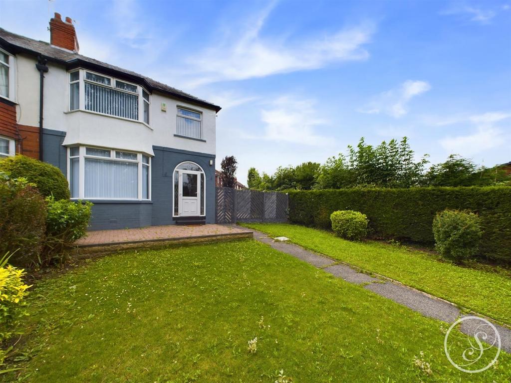 Templenewsam Road, Leeds 3 bed semi-detached house - £250,000