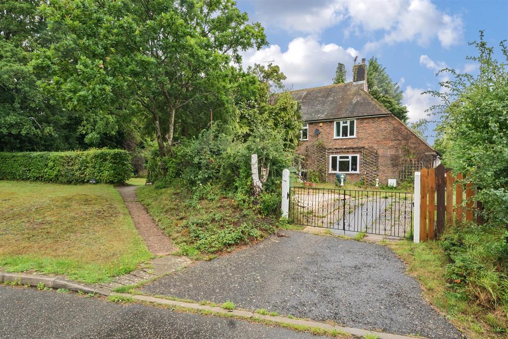 Copse View, Smock Alley, West... 3 bed semi-detached house - £399,950