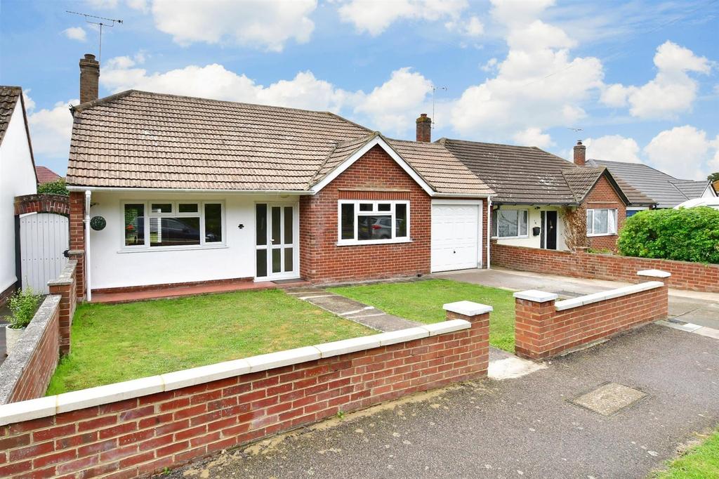 Queen Elizabeth Avenue, Margate, Kent 3 bed detached bungalow for sale ...