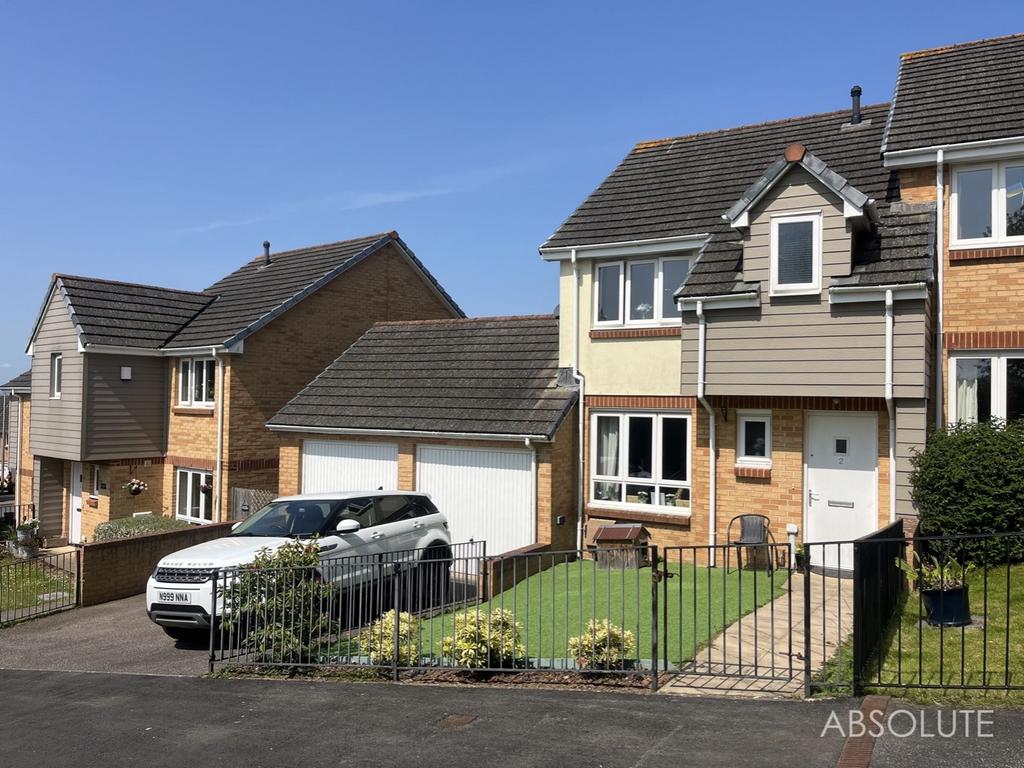 Chichester Close, Teignmouth, Devon... 3 bed semi-detached house - £335,000