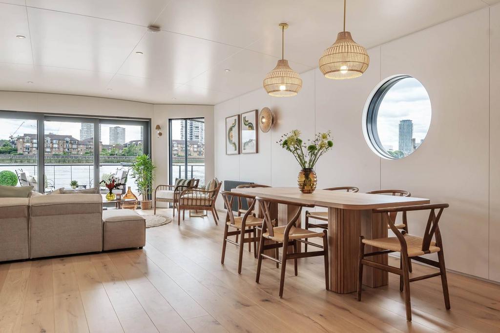 Cheyne Walk, Chelsea, London, SW10 2 bed houseboat - £12,133 pcm (£ ...