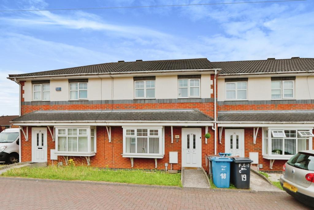 Florida Court, Hull, HU5 1AG 3 bed terraced house - £125,000
