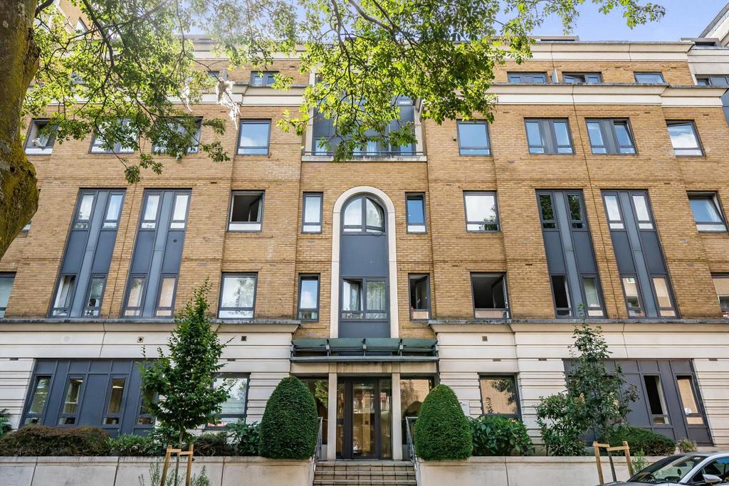 Kilburn Priory, North Maida Vale 1 bed flat - £500,000