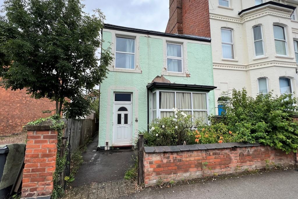 Asfordby Road, Melton Mowbray 2 bed end of terrace house - £150,000