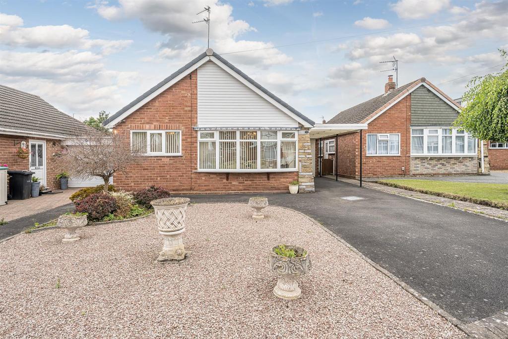 Regent Close, Kingswinford, DY6 9EE 2 bed detached house for sale - £ ...