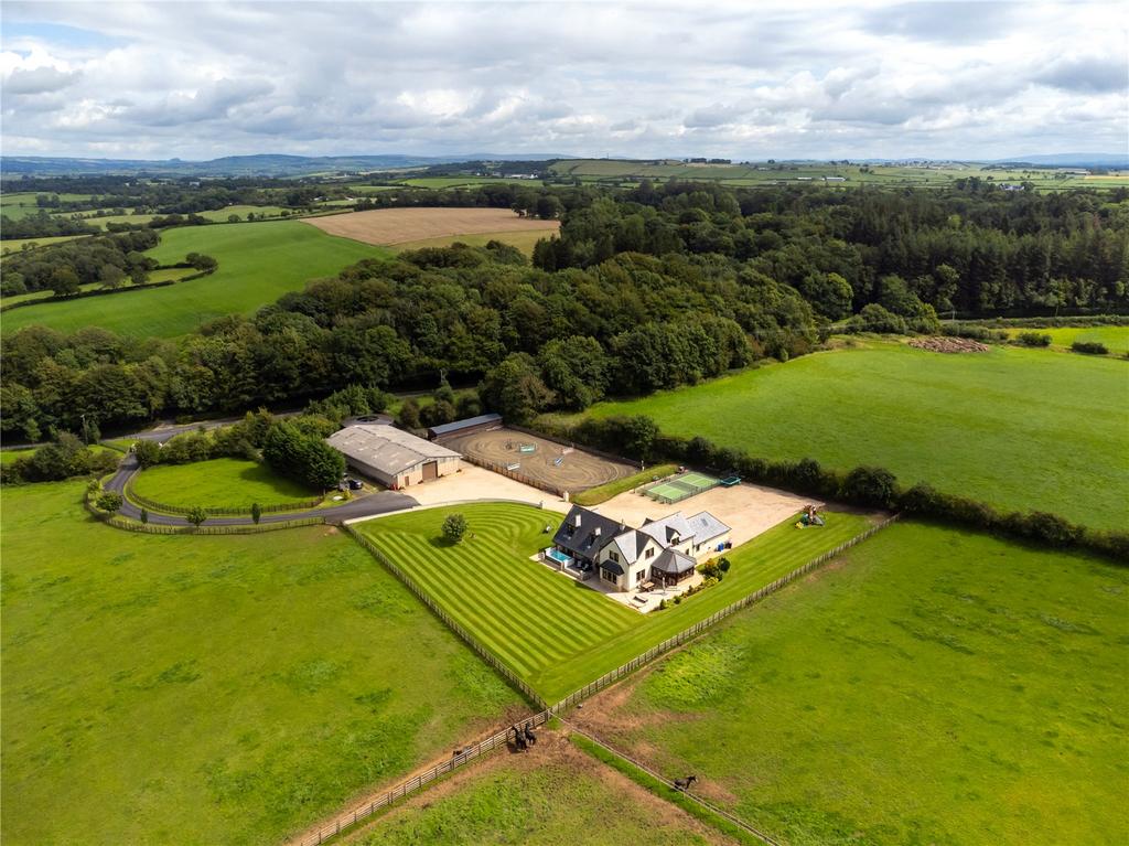 Foxfield, Symington, Kilmarnock... 4 bed equestrian property - £1,000,000