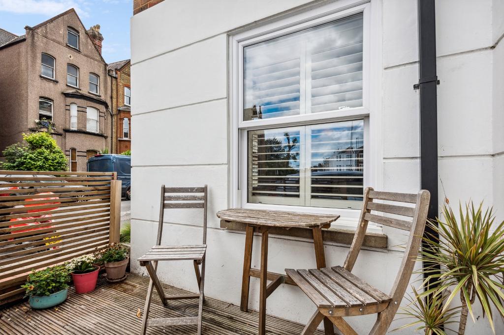 Liberty Mews, London, SW12 1 bed apartment - £450,000