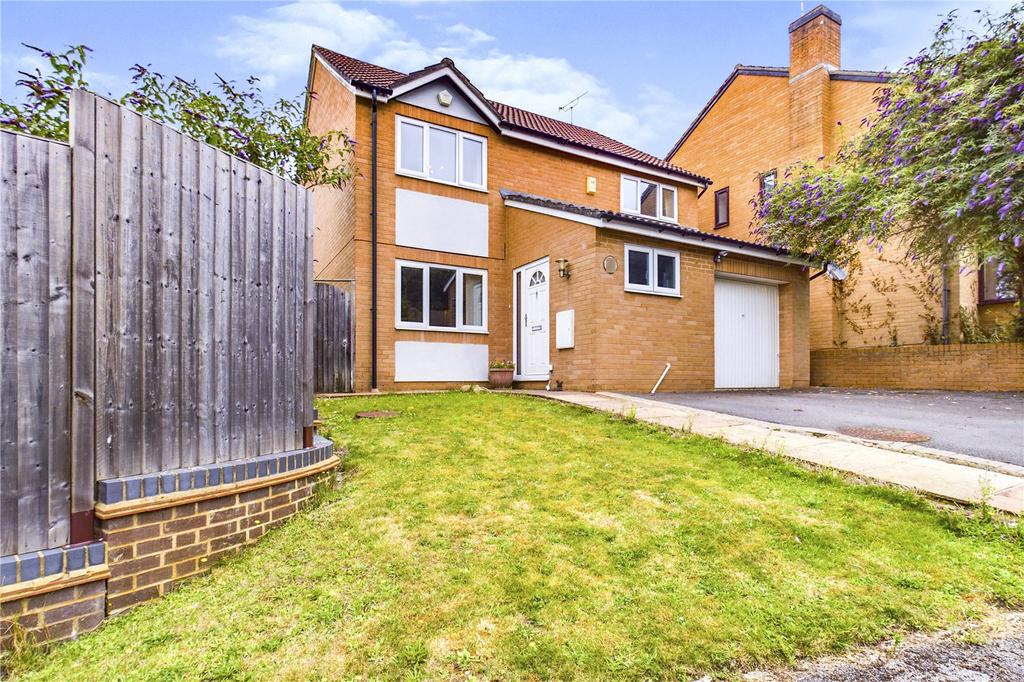Barn Owl Way, Burghfield Common, READING, Berkshire, RG7 4 bed detached ...
