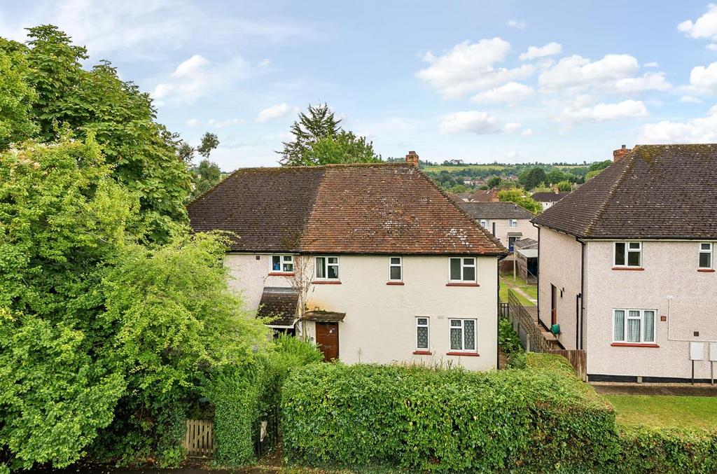 Alresford Road, Guildford 3 bed semi-detached house - £375,000