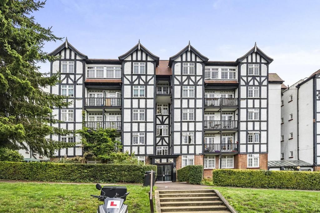 Makepeace Avenue, Highgate 1 bed flat - £400,000