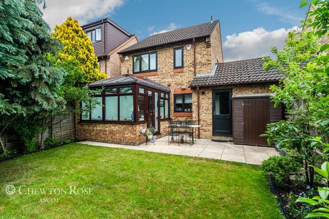 Link Detached Houses For Sale In Crown Wood | OnTheMarket