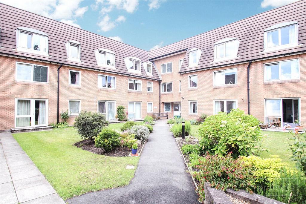 Hampshire SO18 1 bed flat - £72,500