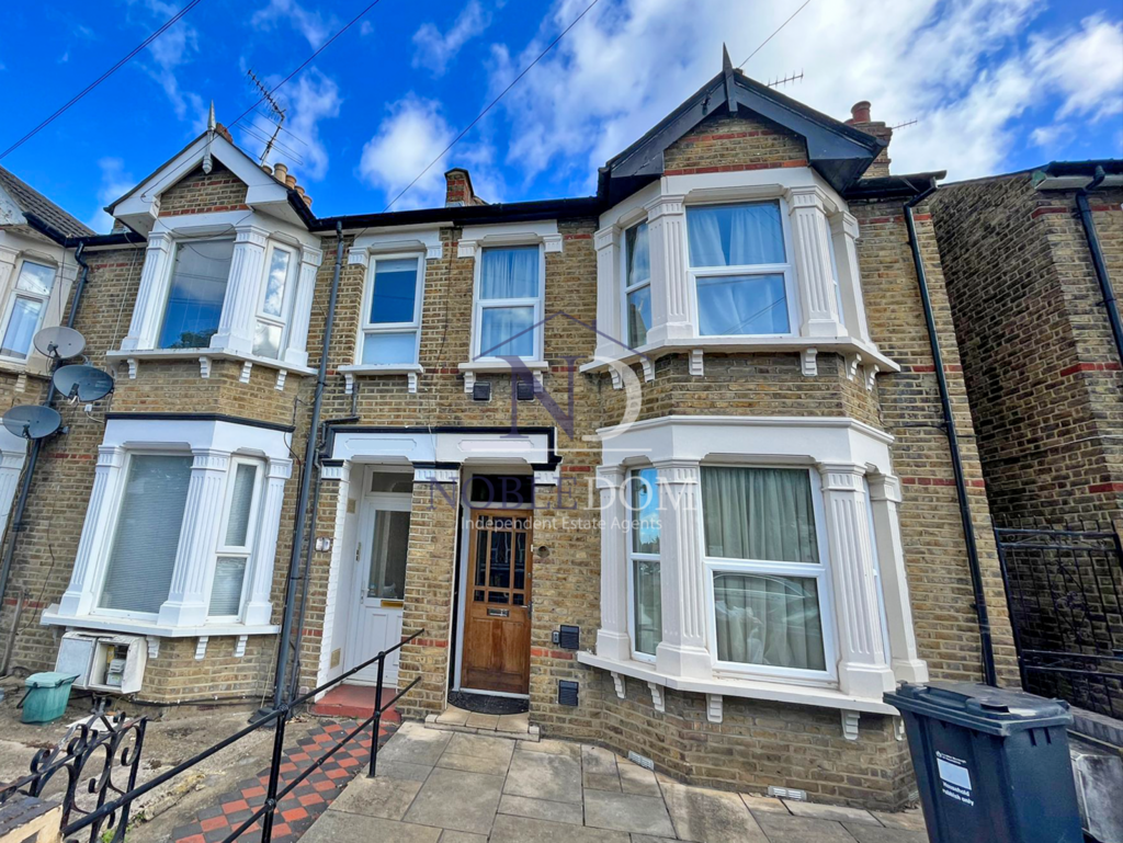 Bulstrode Road, Hounslow, TW3 4 bed terraced house - £2,500 pcm (£577 pw)