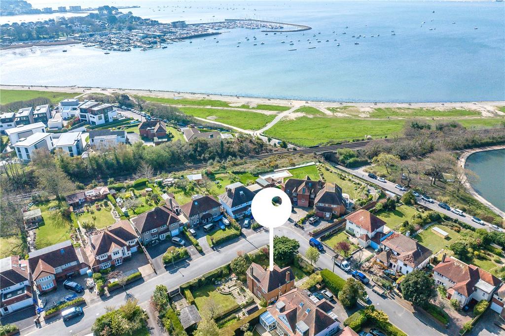 Orchard Avenue Lower Parkstone Poole Bh14 3 Bed Detached House For