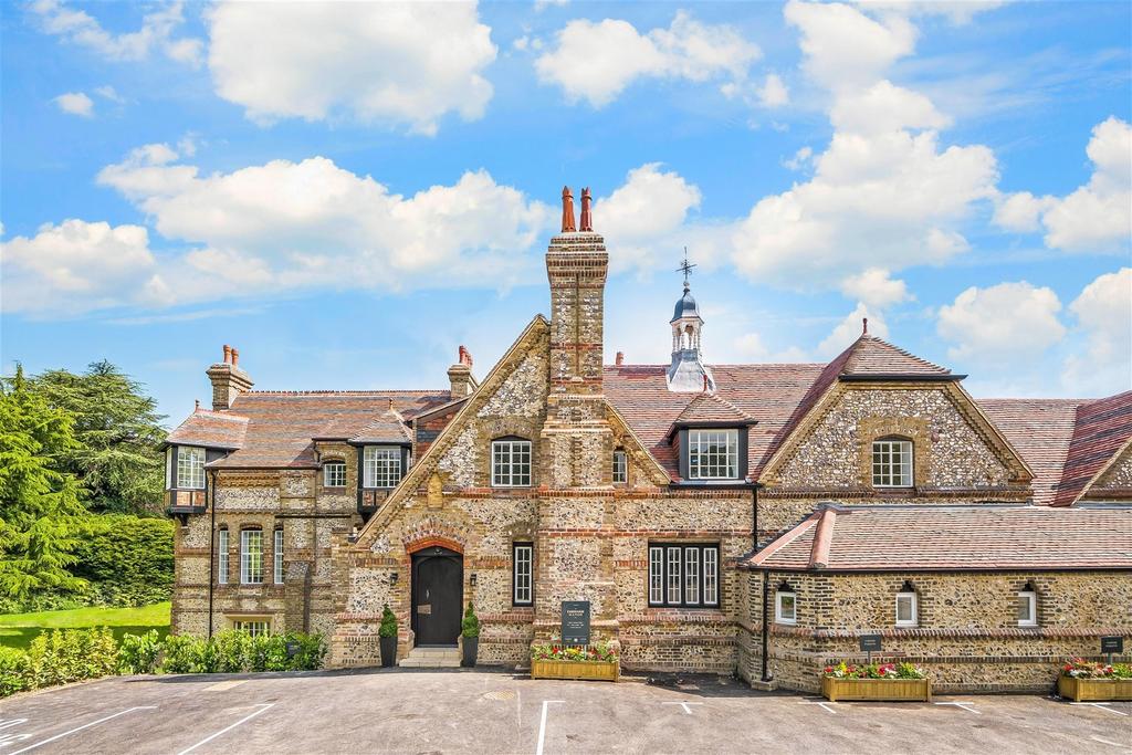 Fawkham Manor, Manor Lane, Fawkham... 2 bed ground floor flat - £600,000