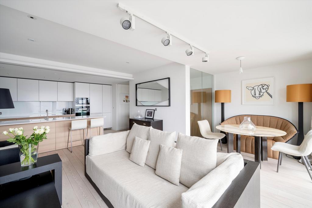Hollen Street, Soho, London, W1F 2 bed flat - £2,730,000